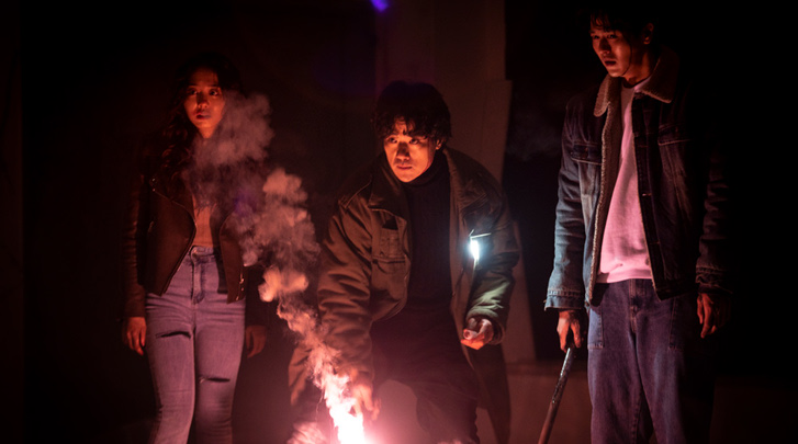 Horror Film “GUIMOON (귀문): The Lightless Door” (TRAILER) - Cinecelluloid